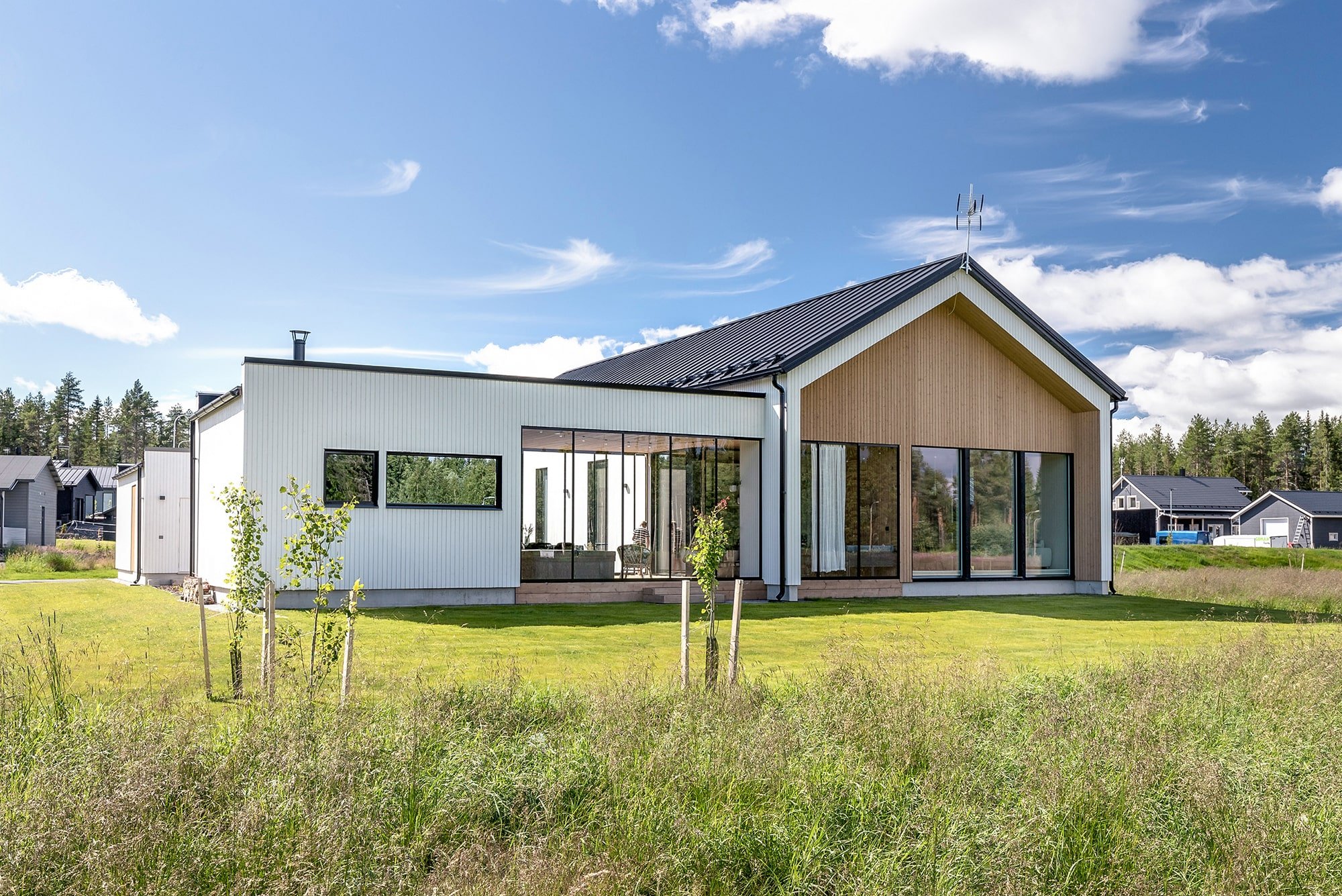 VAARA Nordic™ UTS -ulkoverhouspaneeli | Vaara